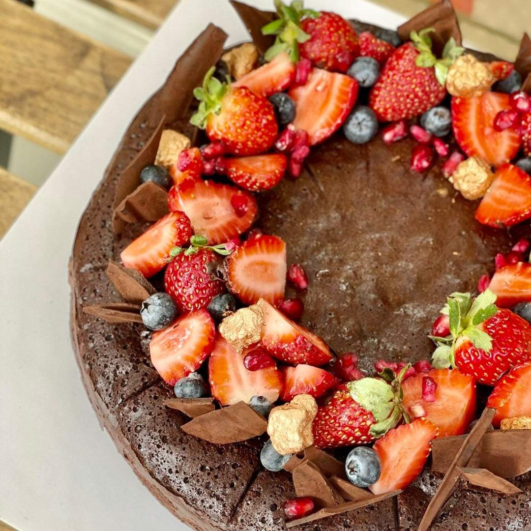 Flourless and Added Sugar Free Chocolate Cake (Gluten Free) (10-12 ser ...